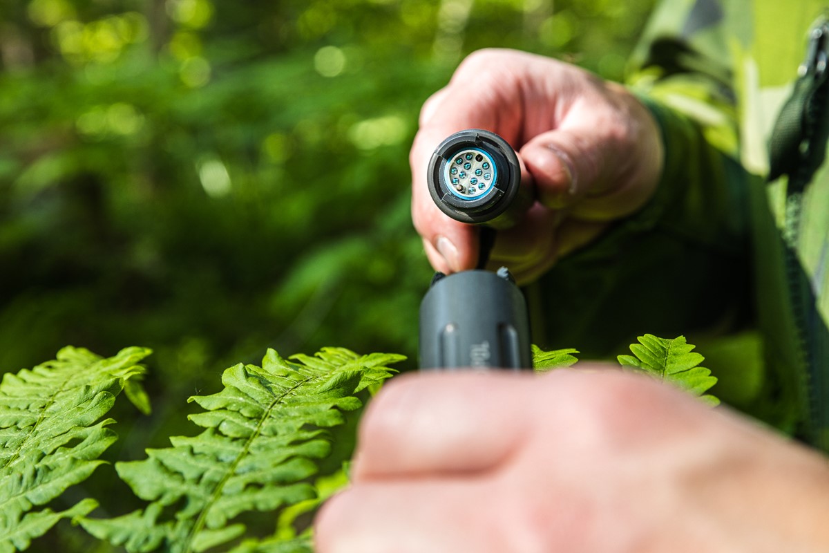 Expanded Beam - Fiber Connectors for Tough Environments | Micropol